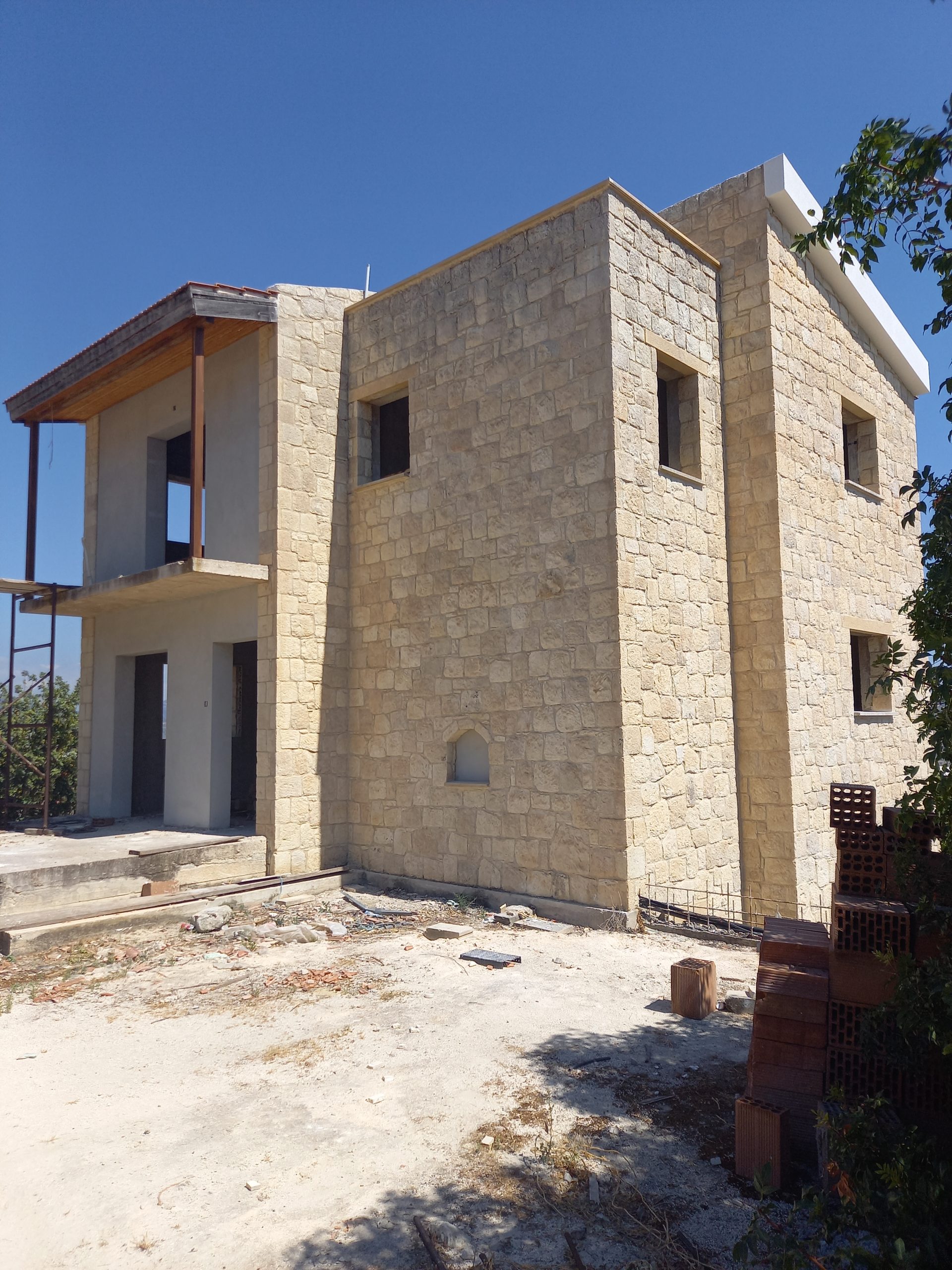 3 Bedroom House in Filousa, Paphos - LetoProperties