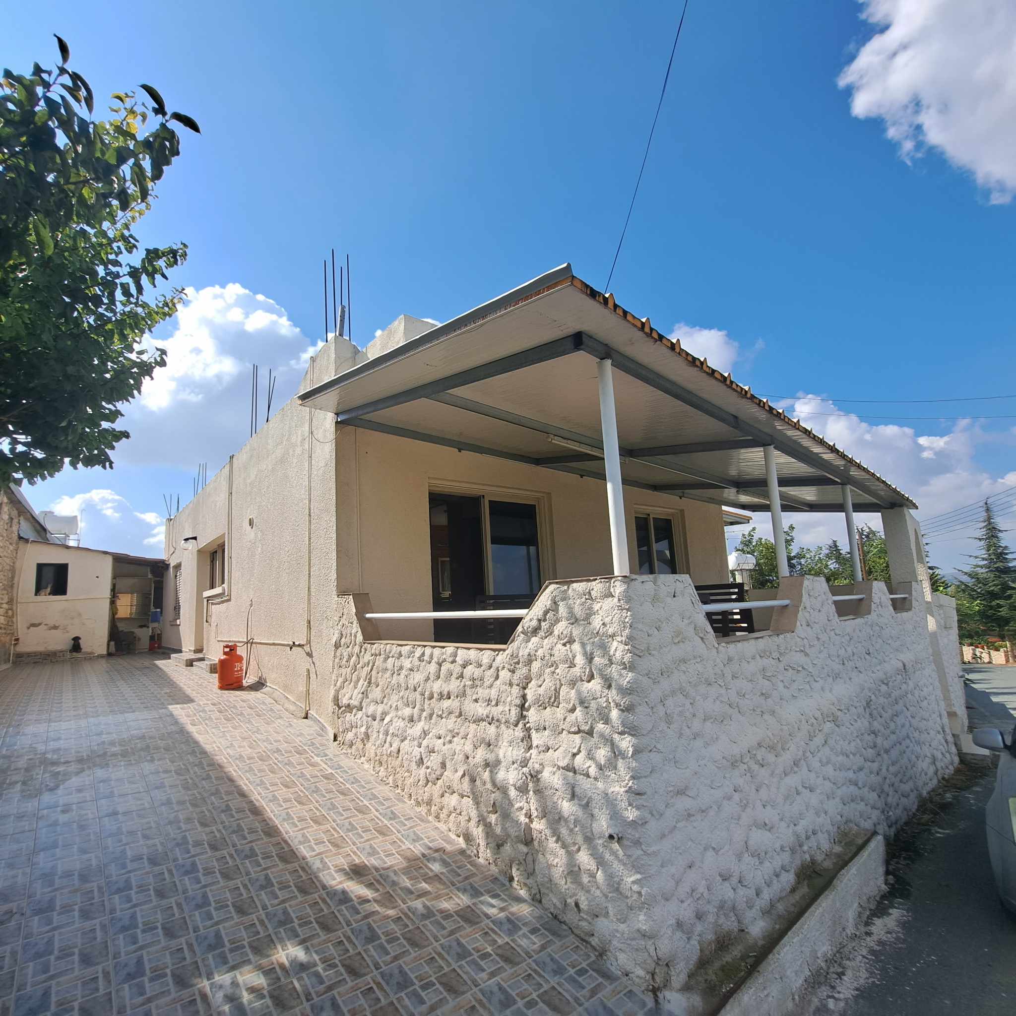 3 Bedroom House for Rent in Amargeti, Paphos - LetoProperties